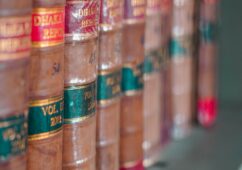 10 Best Books For Law Students - Oxford Royale